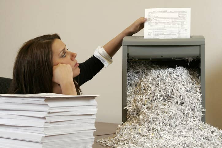 How Safe Are Paper Shredding Services? 5 Key Points | Shred-it UK