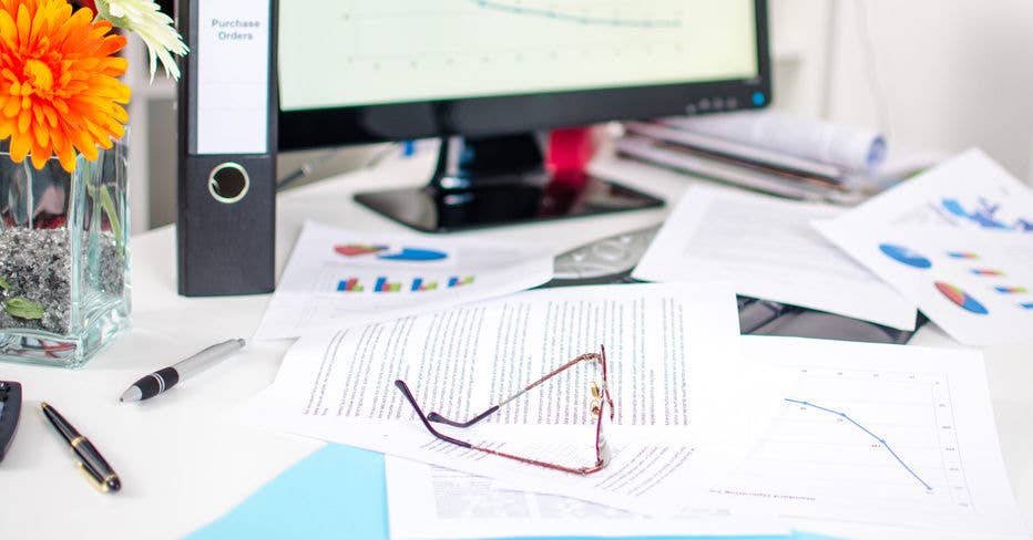 10 Tips & Tricks for Decluttering your Workspace | Shred-it UK